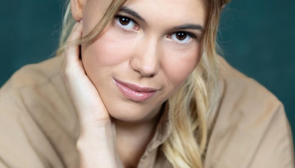 Bella Glanville – DK FILMS MAGAZINE